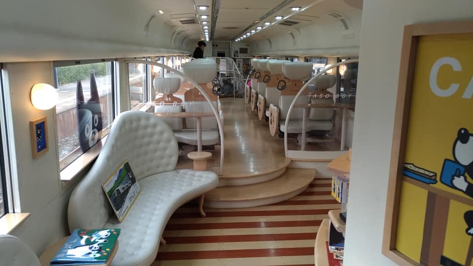 Aso boy train ride! | 道の駅 阿蘇Michi no Eki Aso