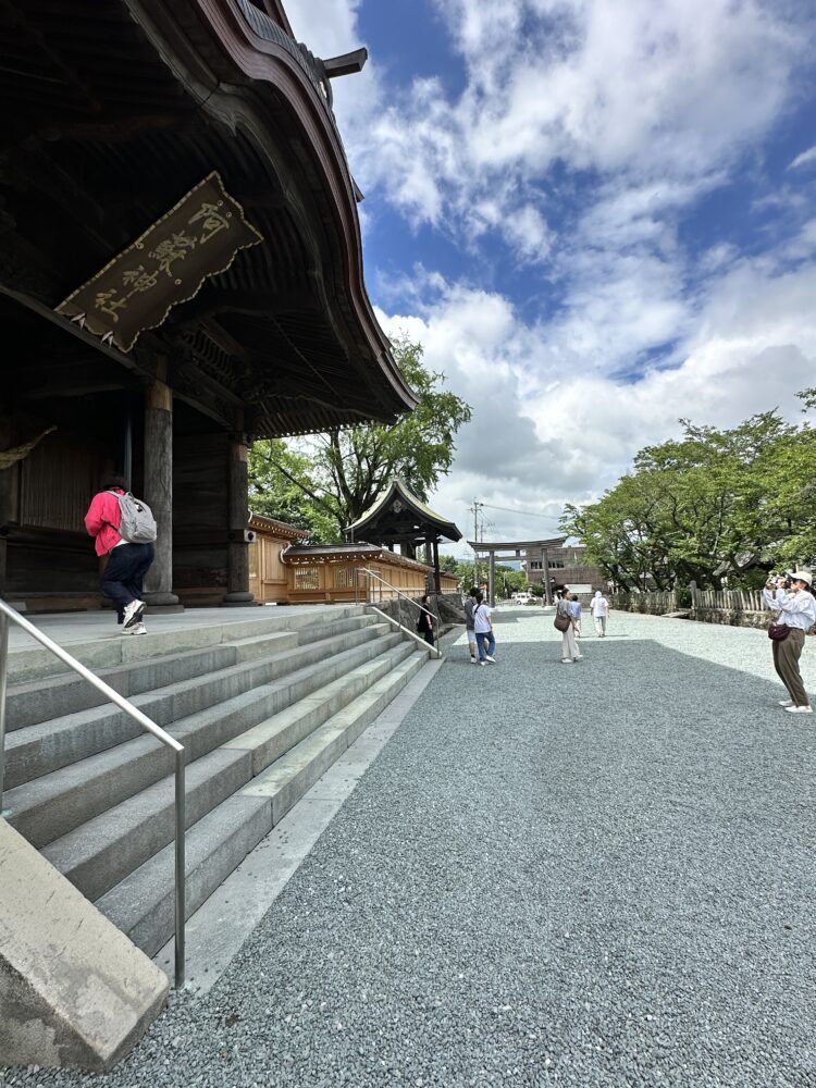 Aso Shrine Travel Guide: Where Volcano Gods Reside | 道の駅 阿蘇Michi no Eki Aso