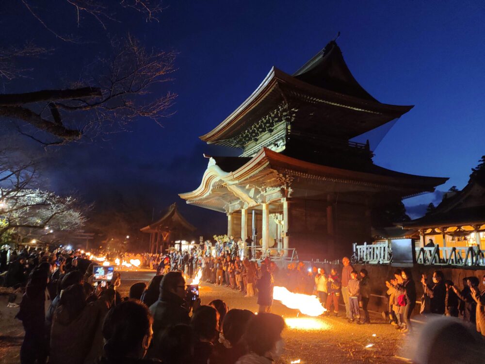 Japanese religious concepts—–Shinto Shrines and Buddhist Temples | 道の駅 ...